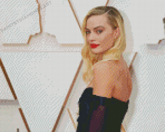 Margot Robbie Diamond Painting - PaintByDiamonds.ART